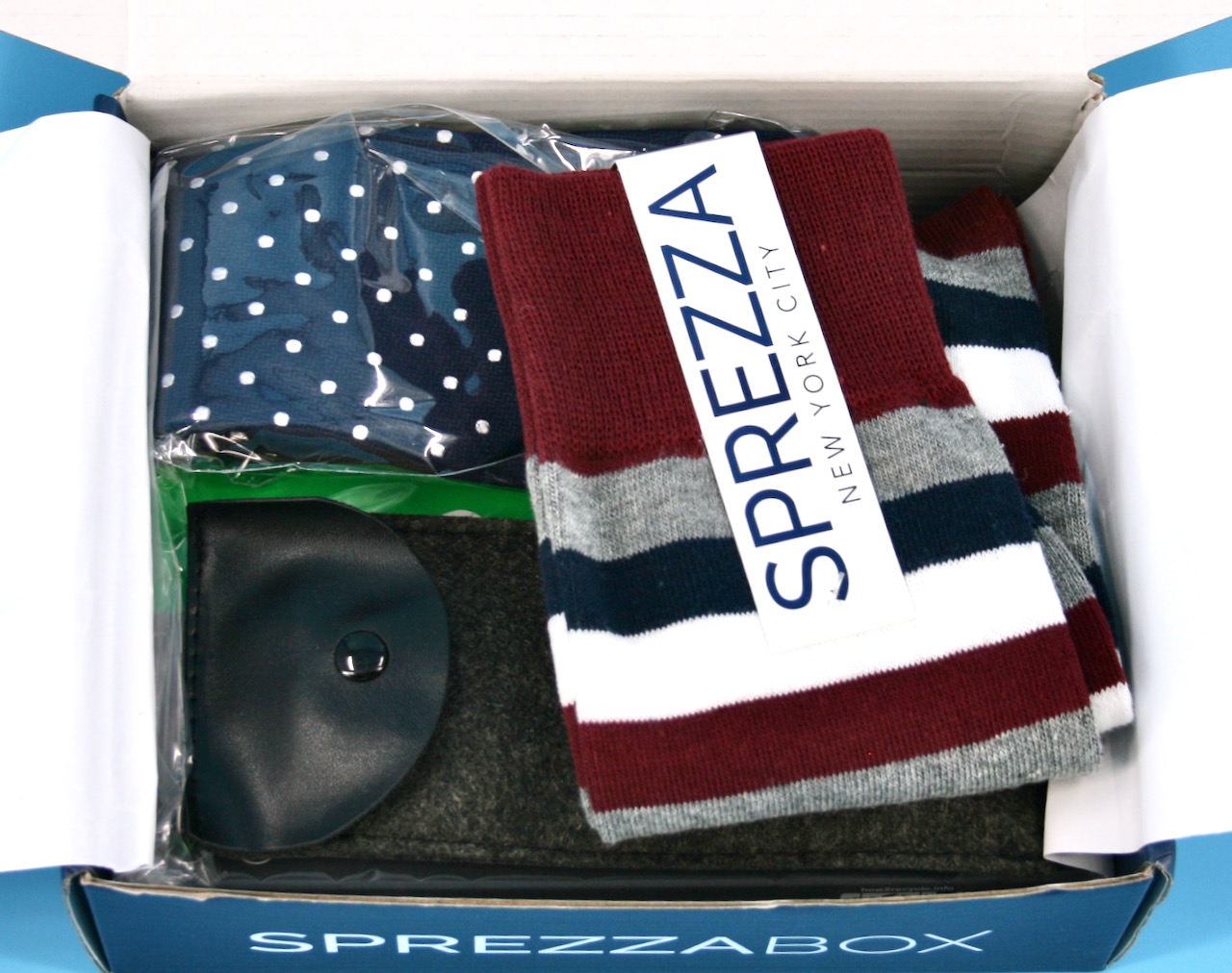 SprezzaBox June 2021 Men’s Subscription Box Review & Coupon Code - 2 ...