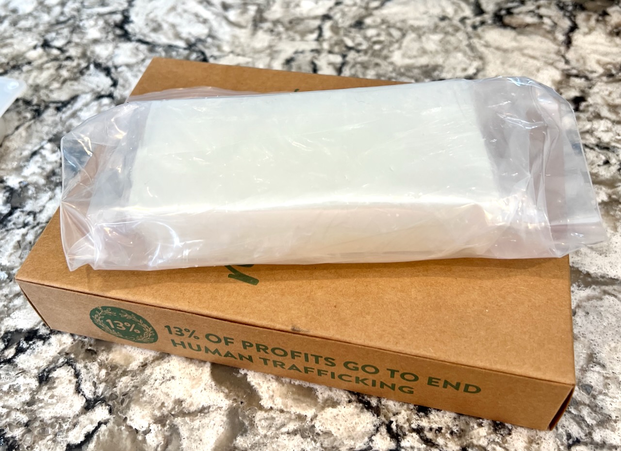 Simply Earth DIY Loofah Melt & Pour Soap Kit Review - 2 Little Rosebuds
